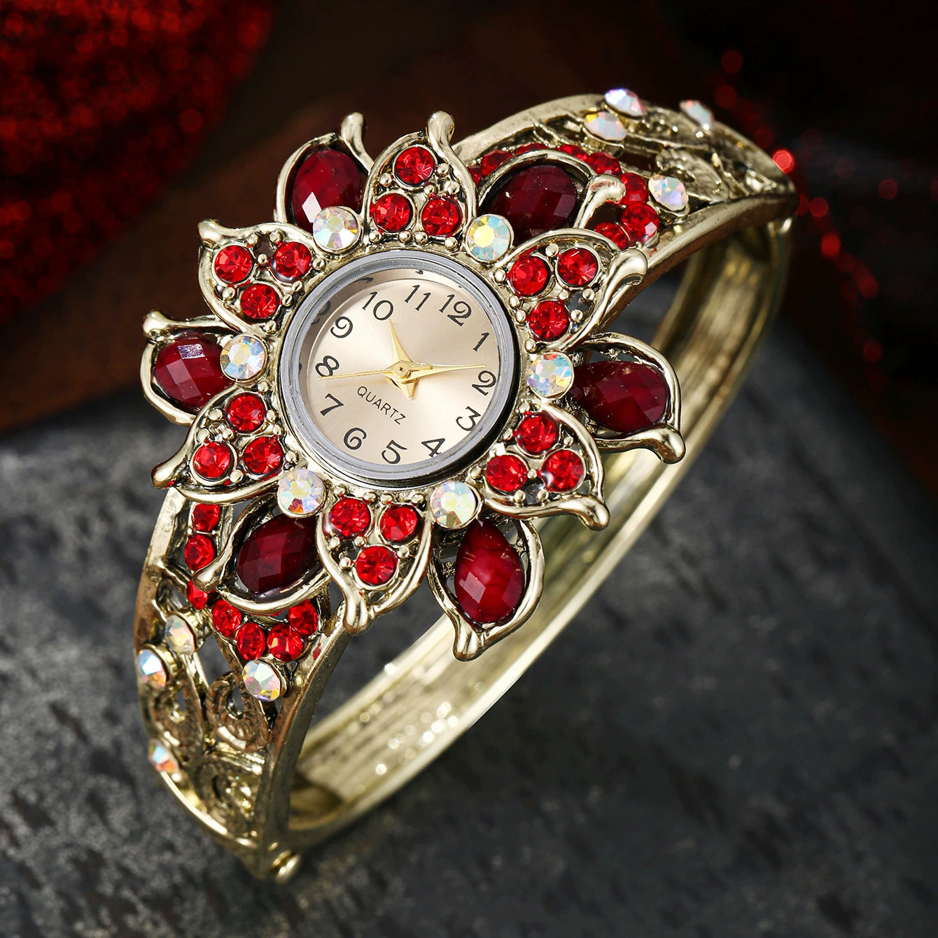 Alloy Lace Quartz Women's Watch With Diamond Encrusted And Round Dial ...