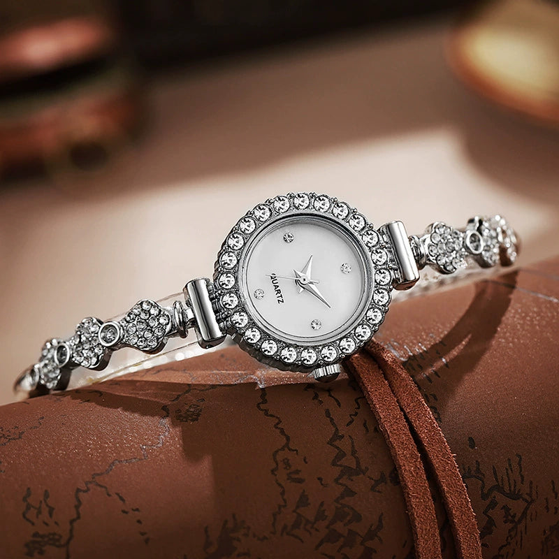 Girls Watch Alloy Gold Round Dial With Small Diamond Ins And Lazy ...
