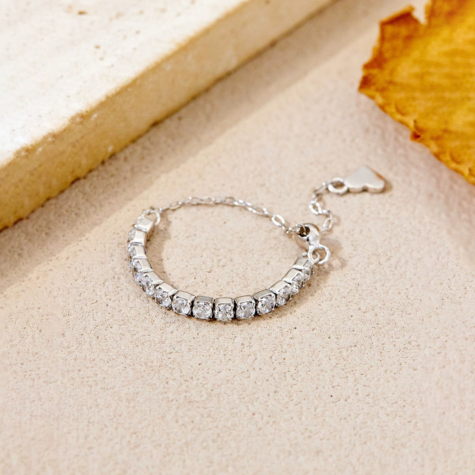 S925 Sterling Silver Pullable Chain Heart Ring With Geometric Pattern ...