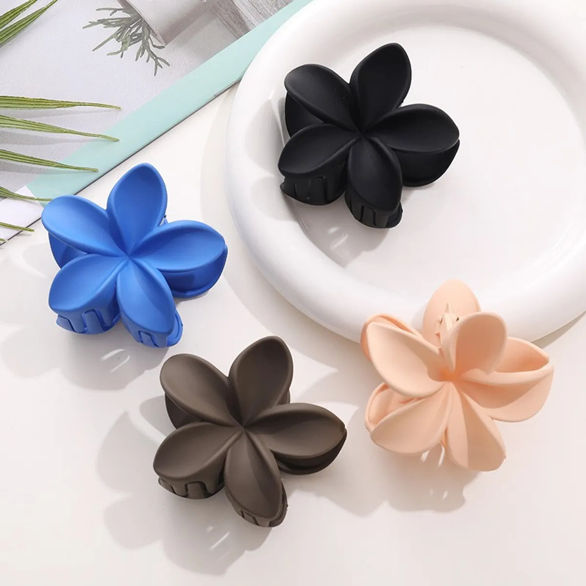 Sweet Flower Plastic Resin Hair Claws – GoodDiy