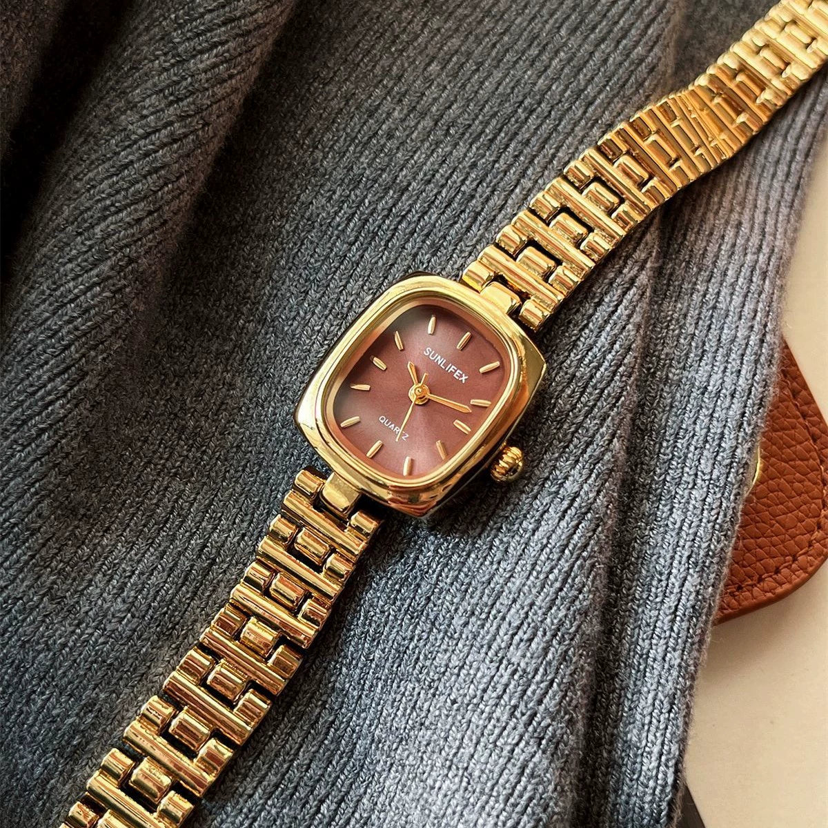 Wholesale Casual Metal Rectangular Quartz Watch For Female With Steel ...