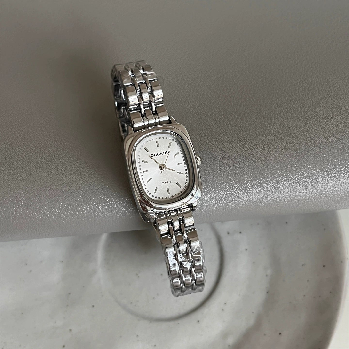 Women's Alloy Square And Round Dial Quartz Watch With Onion Crown And ...