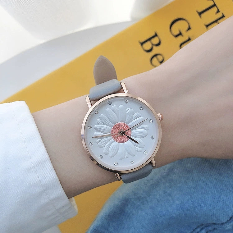 Women's Daisy Watch Alloy Case Ordinary Glass Mirror 3D Relief Simple ...