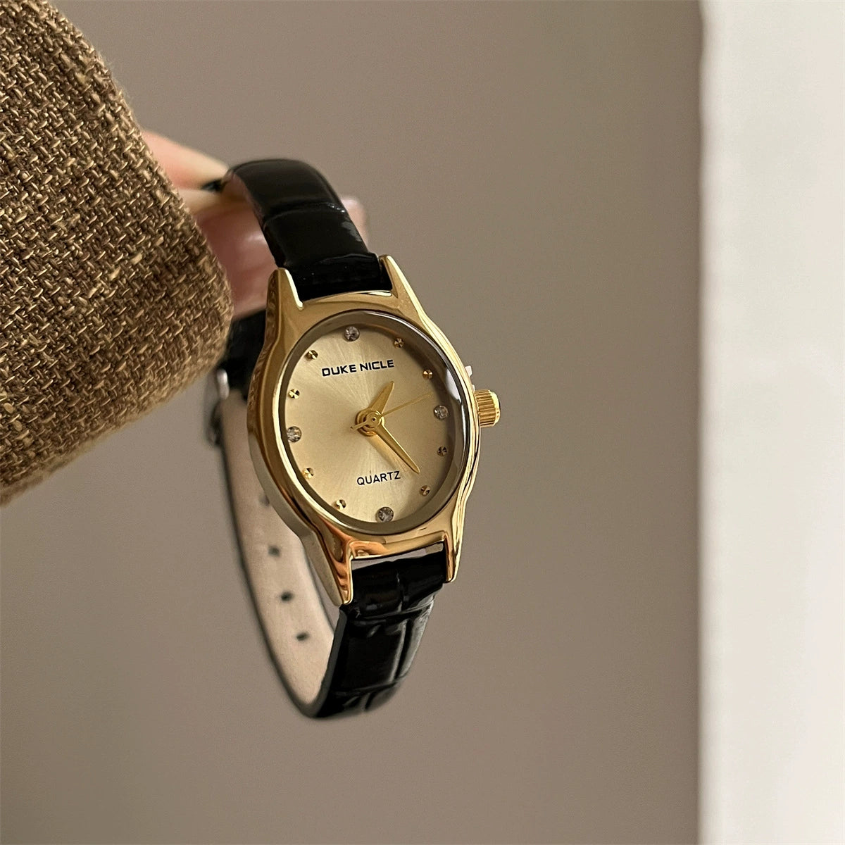 Women's Watch Alloy Case Copper Strap Oval Dial Medieval Style – GoodDiy